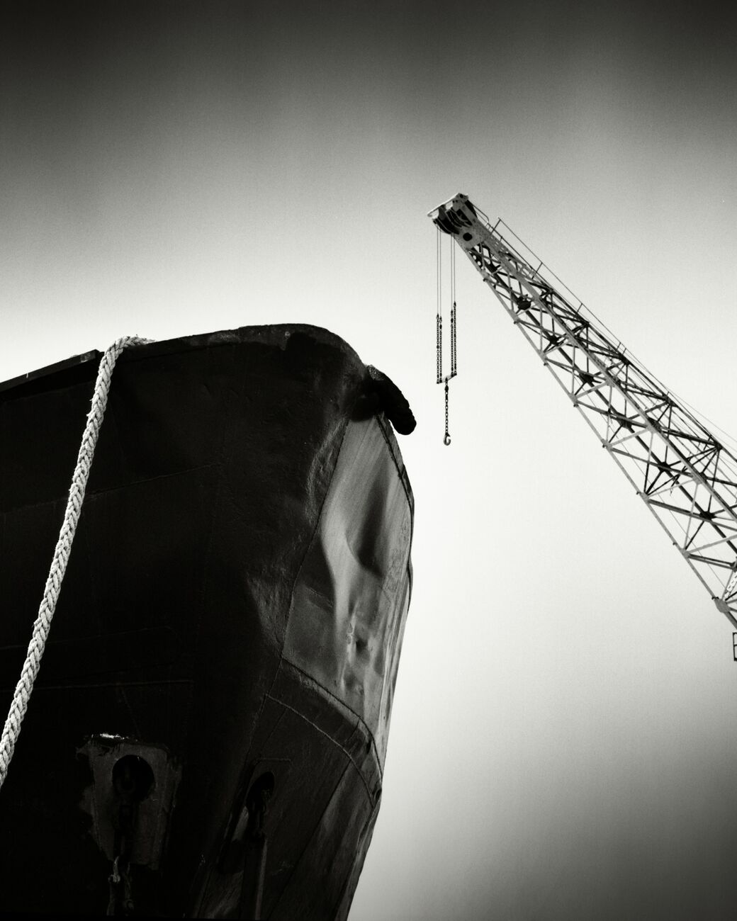Ship Hull And Crane, Bacalan Docks, Bordeaux, France. Juillet 2022. Ref ...